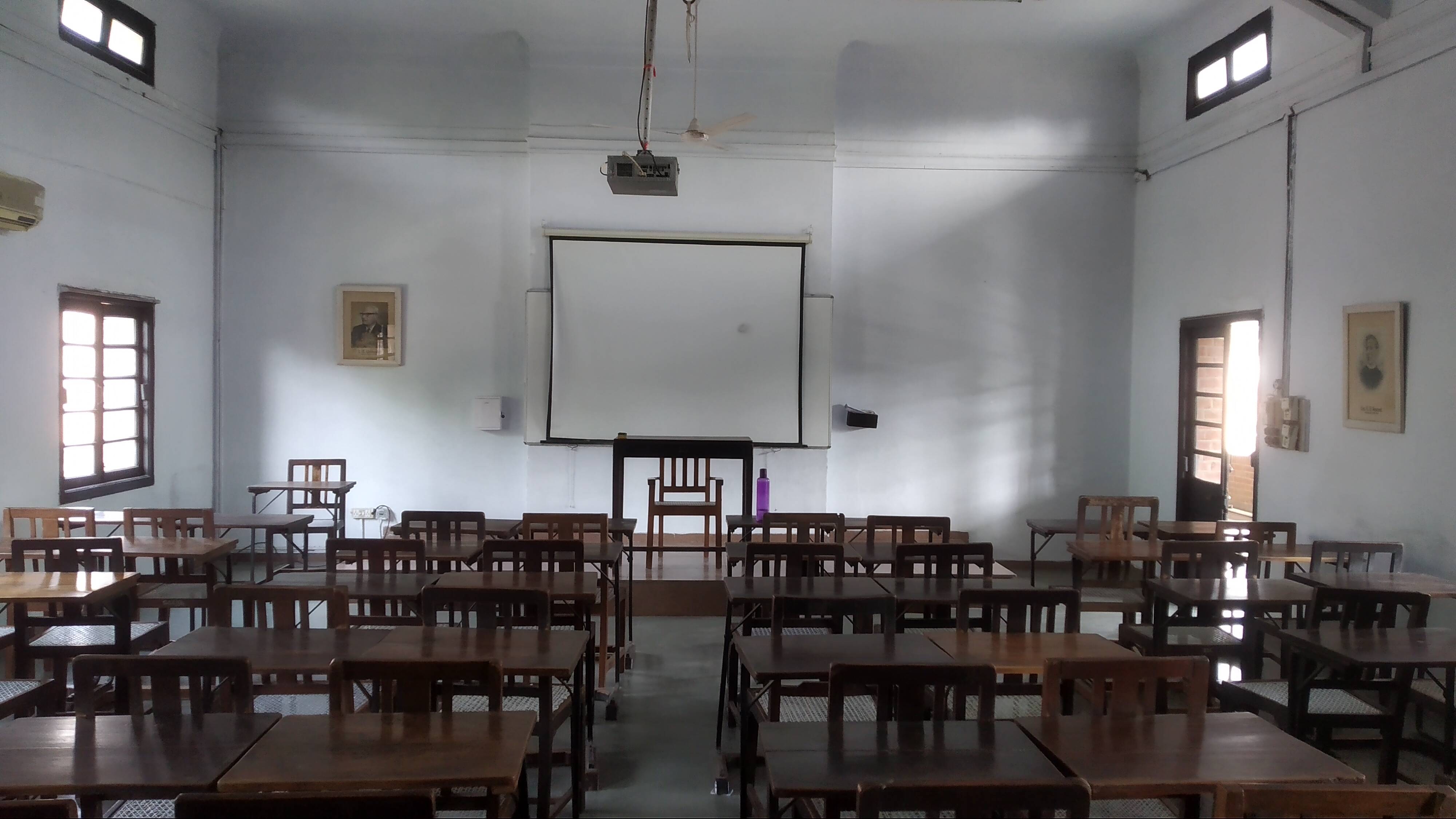 4.1.3 : Geo-tagged images – St. Stephen's College, Delhi